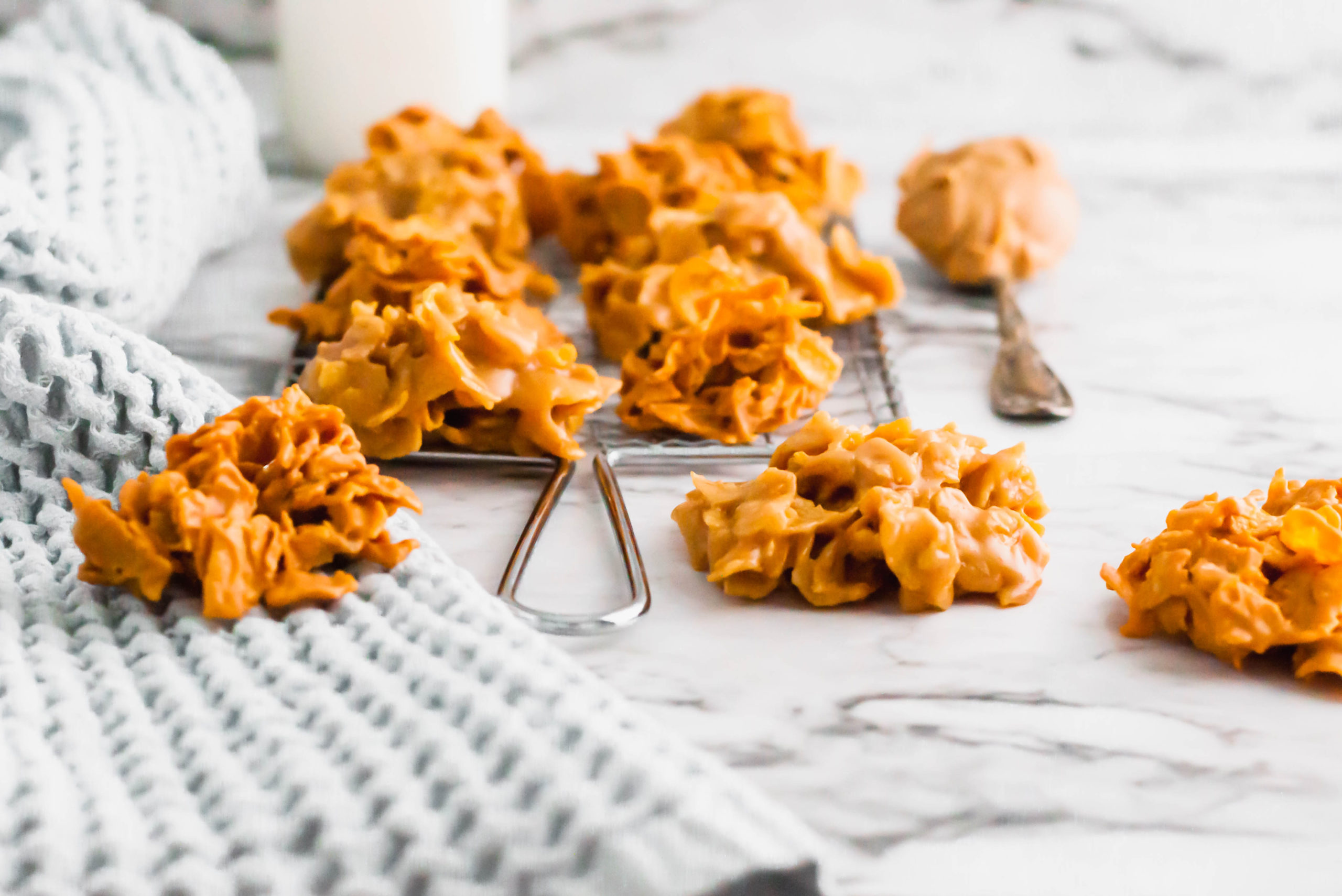 Butterscotch or Peanut Butter Corn Flake Cookies - Meg's Everyday ...